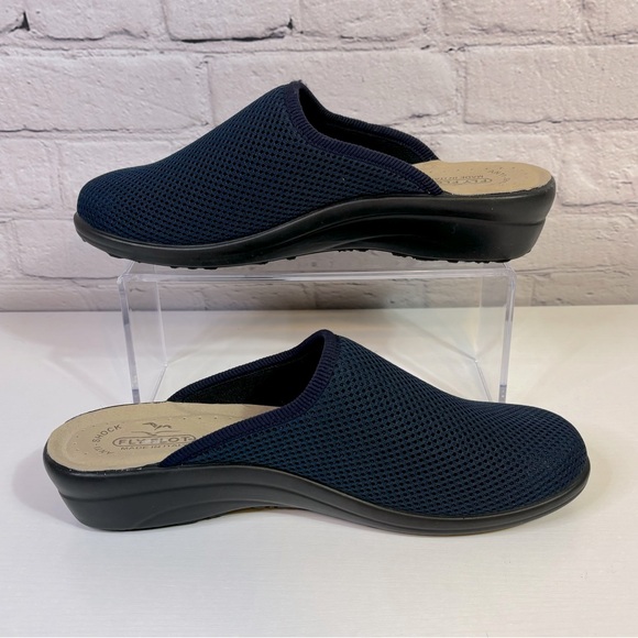 Fly Flot | Shoes | Nwt Fly Flot Leather Mule Clog Navy Slip On Shoes ...